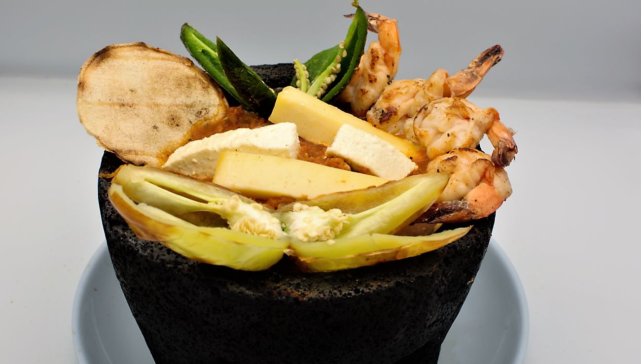 El Coco Pirata Photo Gallery | Mariscos | Denver, CO