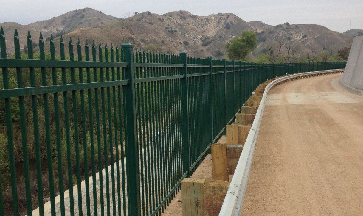 Valley Cities Fence | Vinyl Fence | Norco, CA