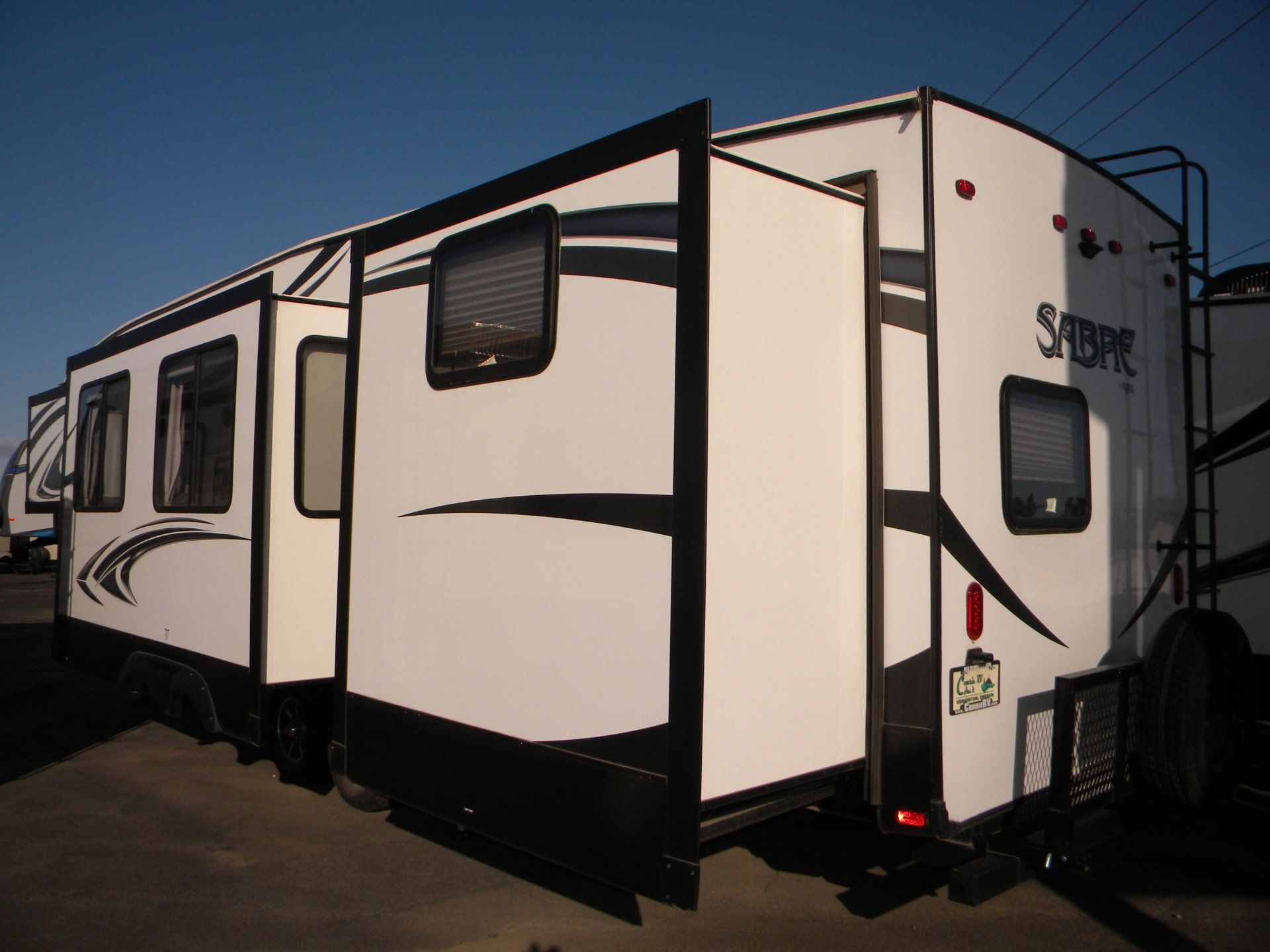 Comrie RV | RV Used| RV Clearance| Fifth Wheel Trailers | Fifth Wheel ...